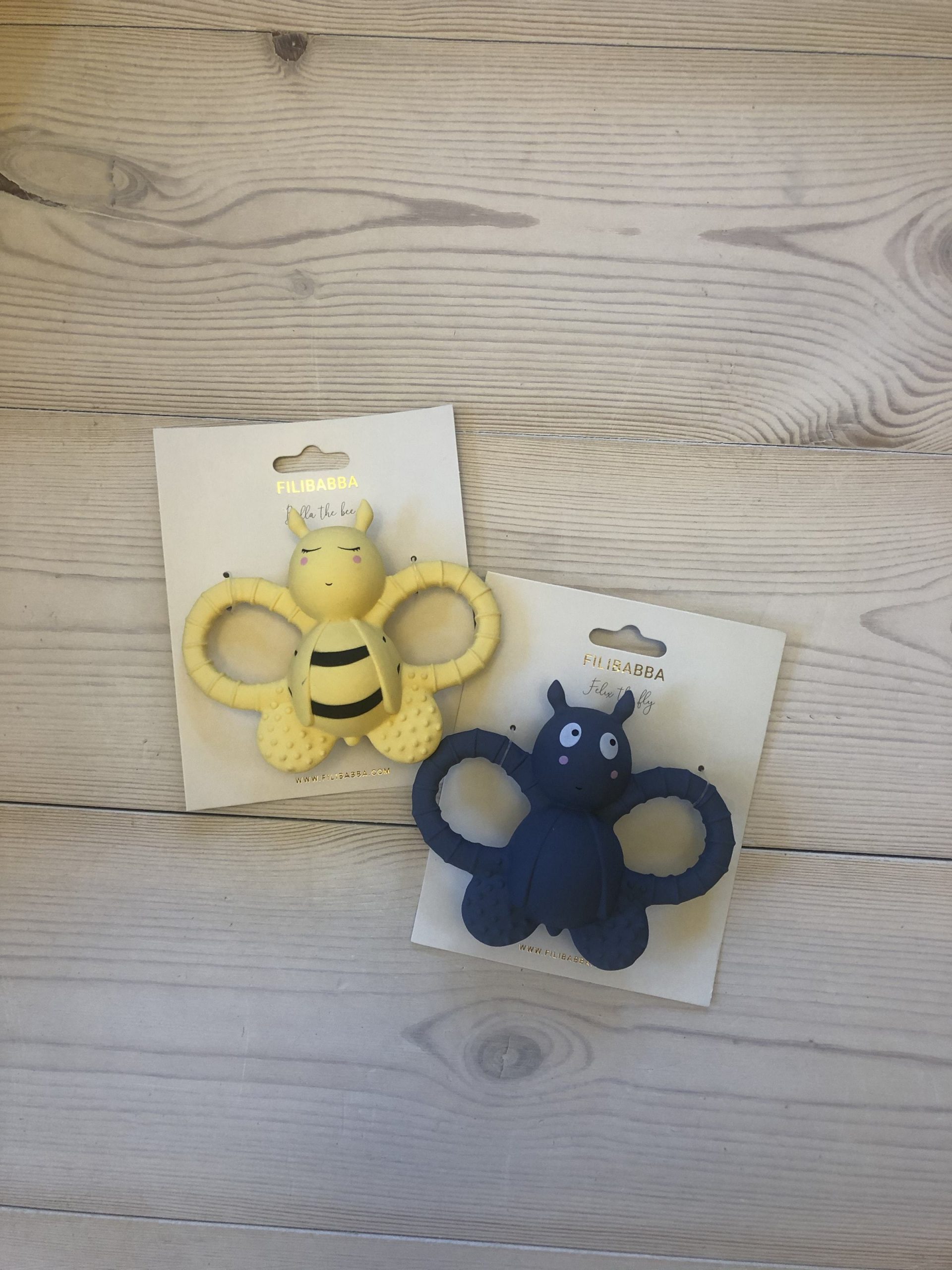 Teether - Felix the fly natural rubber - muddly blue | Shop online hos ...