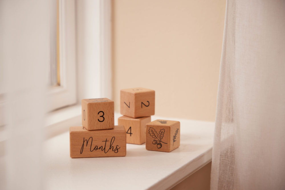 Wooden age blocks | Shop online hos - FILIBABBA